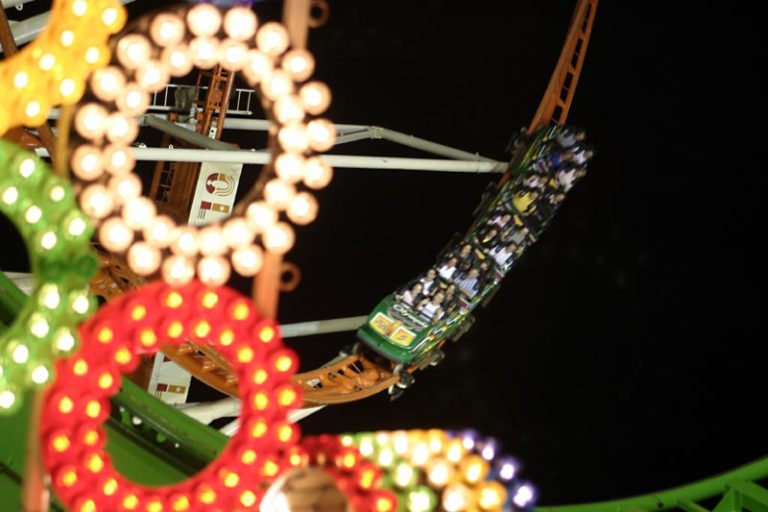 Olympia Looping – Die größte transportable 5er Loopingbahn der Welt